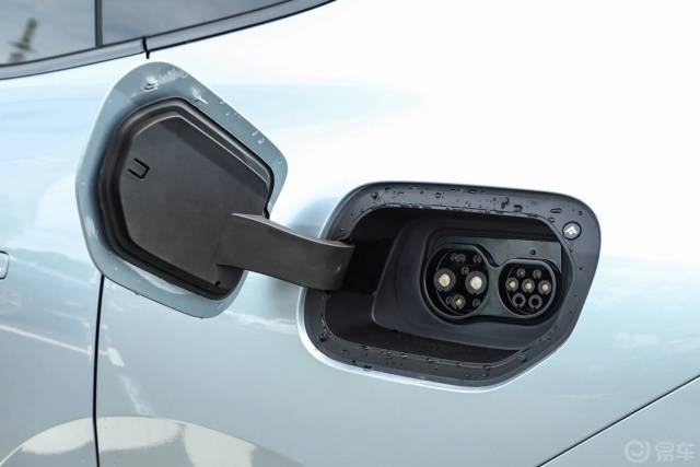 大五座纯电SUV PK，昊铂HT、智己LS6选谁更值？_搜狐汽车_搜狐网