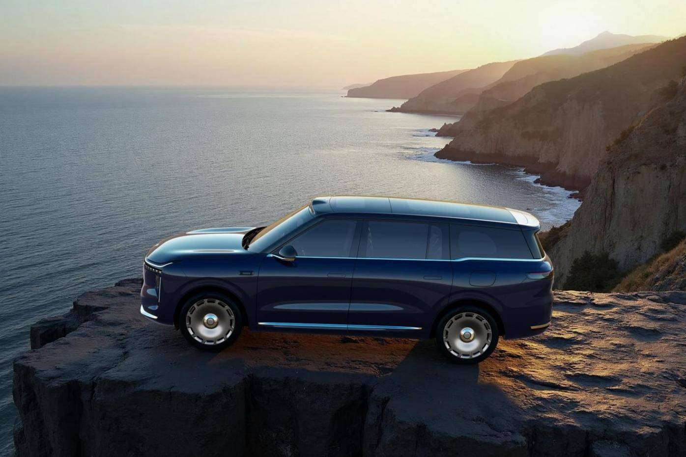 为何说33.69万起预售的智己LS9，颠覆了30万级大六座SUV格局？_搜狐汽车_搜狐网