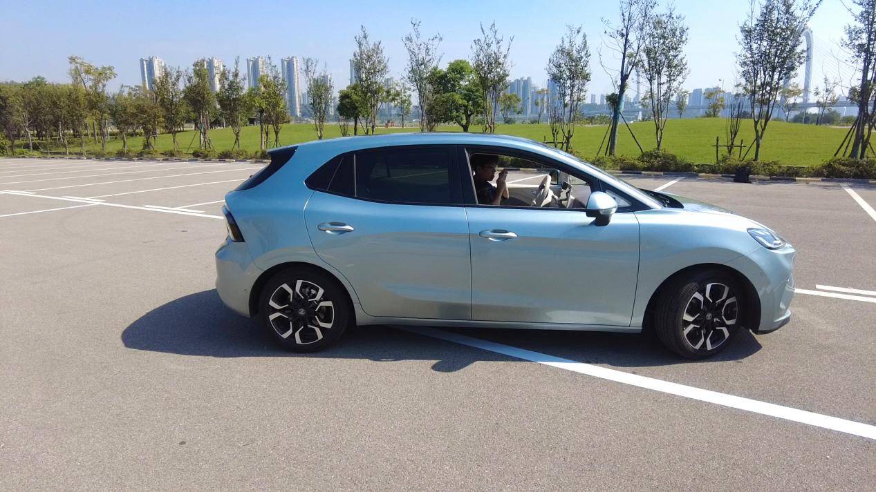 橘子洲头，岳麓山下，深度体验MG4 530智趣版_搜狐汽车_搜狐网