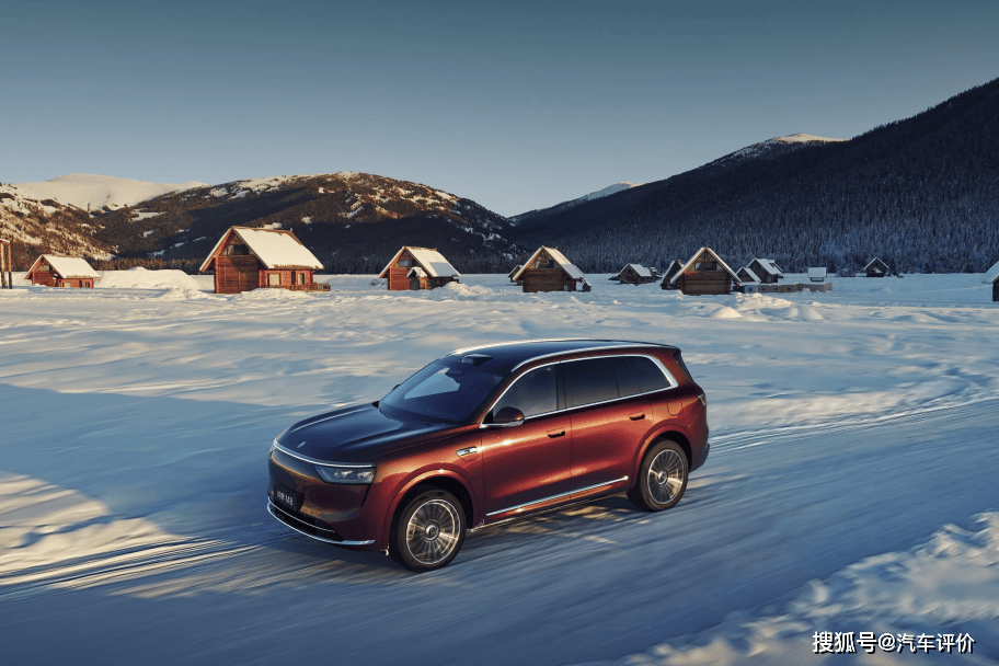 问界M8：技术赋能场景，重构40万级豪华SUV市场新格局_搜狐汽车_搜狐网