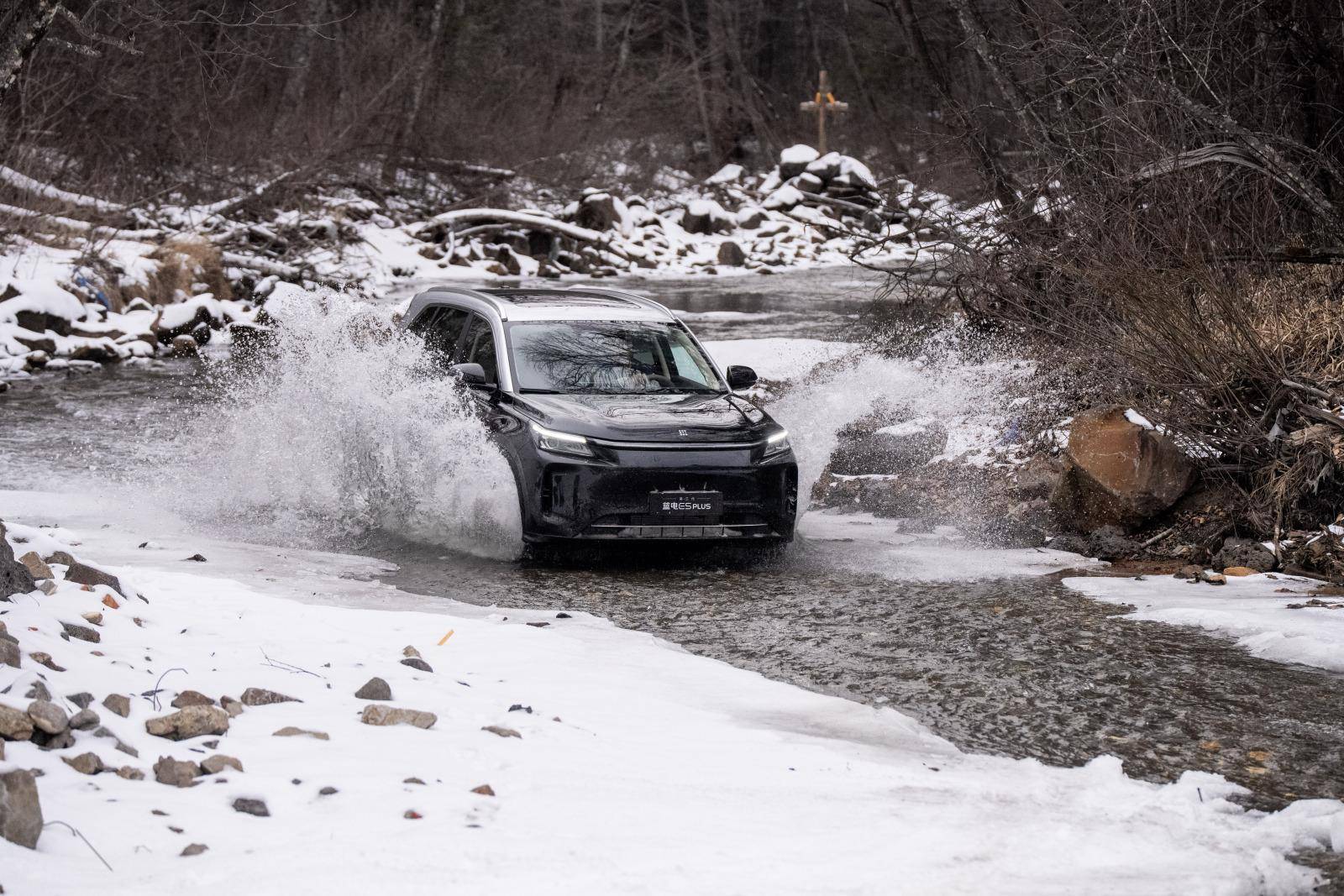 第三代蓝电E5PLUS上市：限时11.98万尽享顶配实力_搜狐汽车_搜狐网