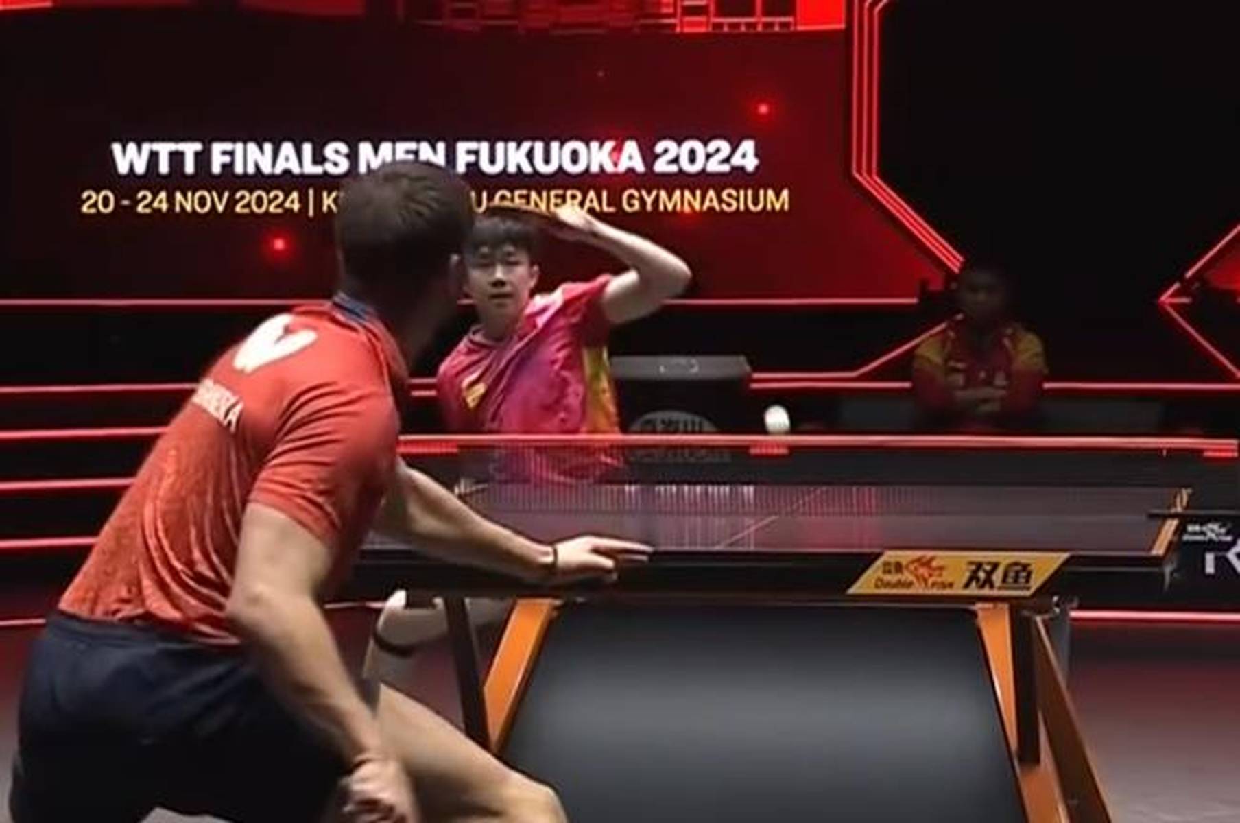 喜报，WTT福冈总决赛王楚钦3：1，力克弗朗西斯卡，顺利晋级8强。