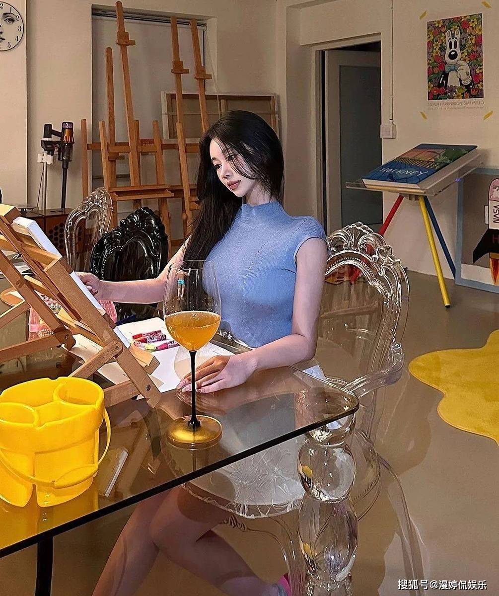 韩国模特有多美？镜头放大后，好身材尽显无遗！