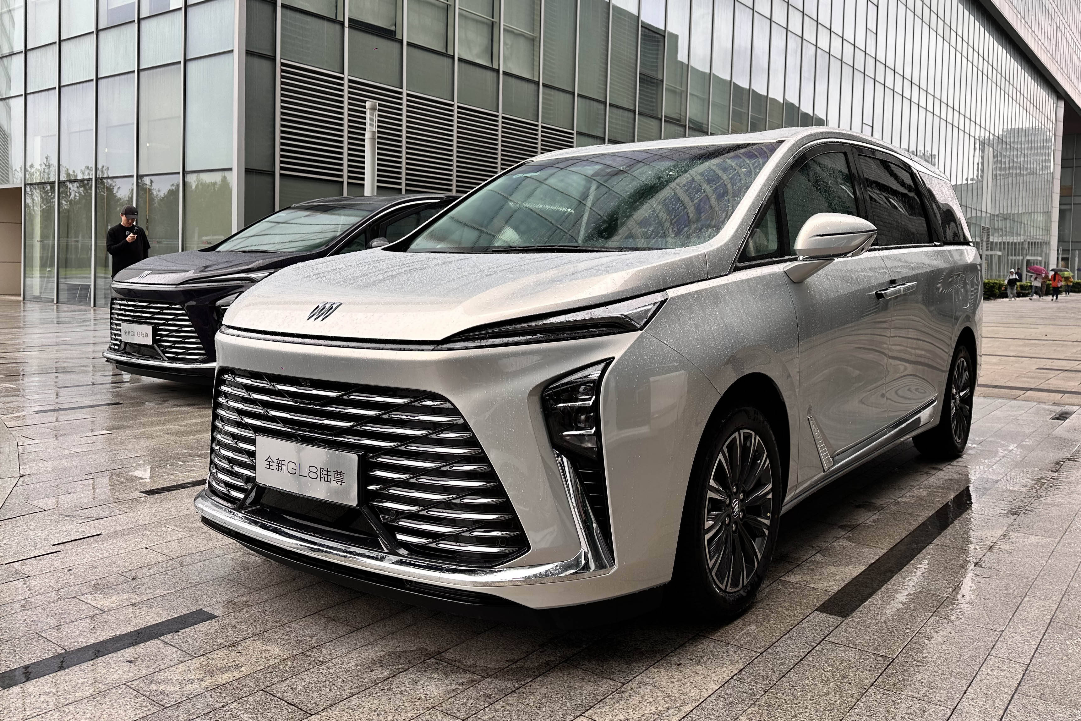 官方指导价26.99-33.99万元 别克新一代GL8陆尊正式上市_搜狐汽车_搜狐网