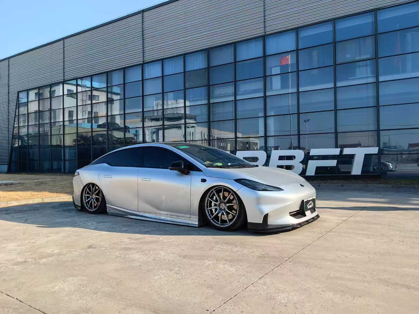 引领先锋，首台昊铂GT气动避震改装新篇 AIRBFT改装先驱_搜狐汽车_搜狐网