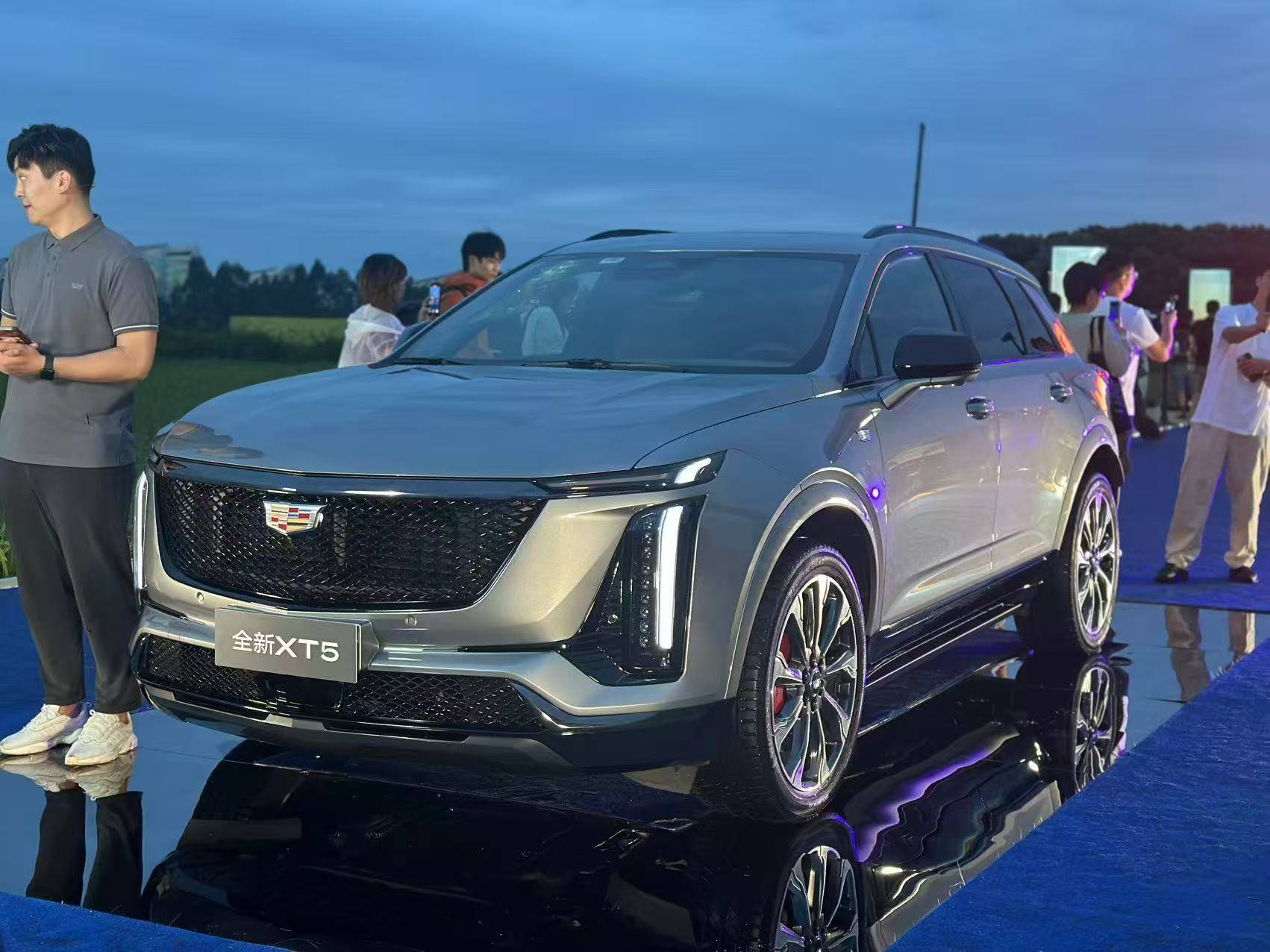 2025成都车展：限时22.99-32.09万元 新款凯迪拉克XT5正式上市_搜狐汽车_搜狐网