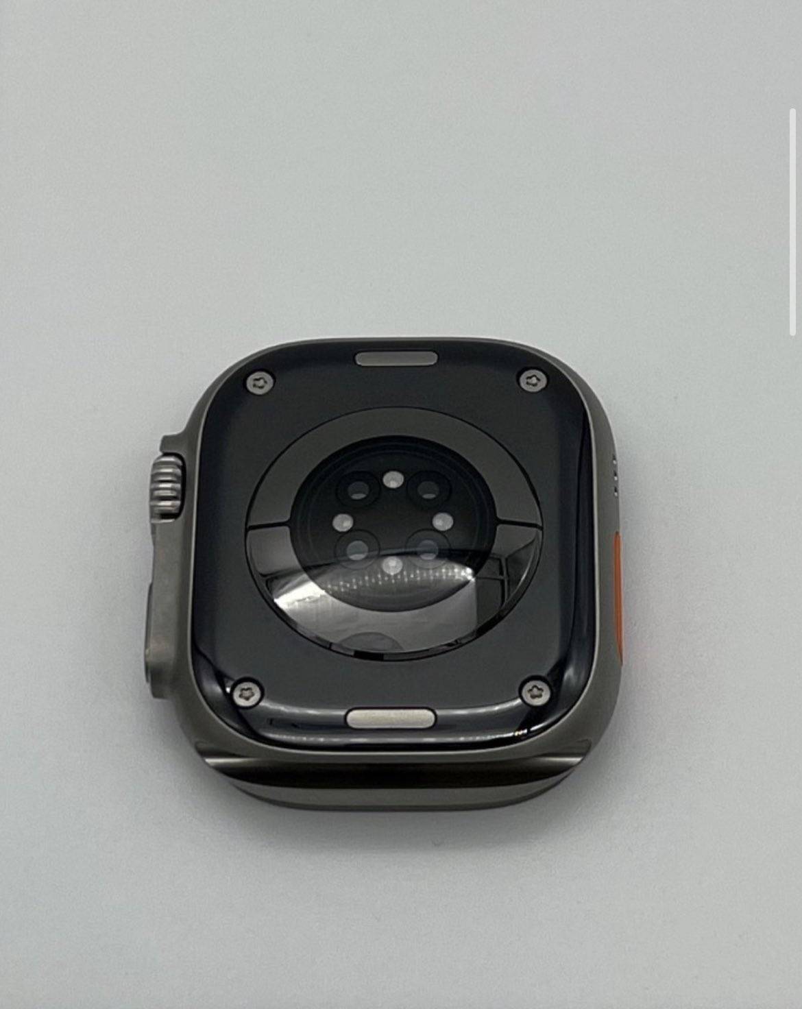 新证据表明苹果曾考虑推出黑色版 Apple Watch Ultra 手表 - 数码前沿 数码之家