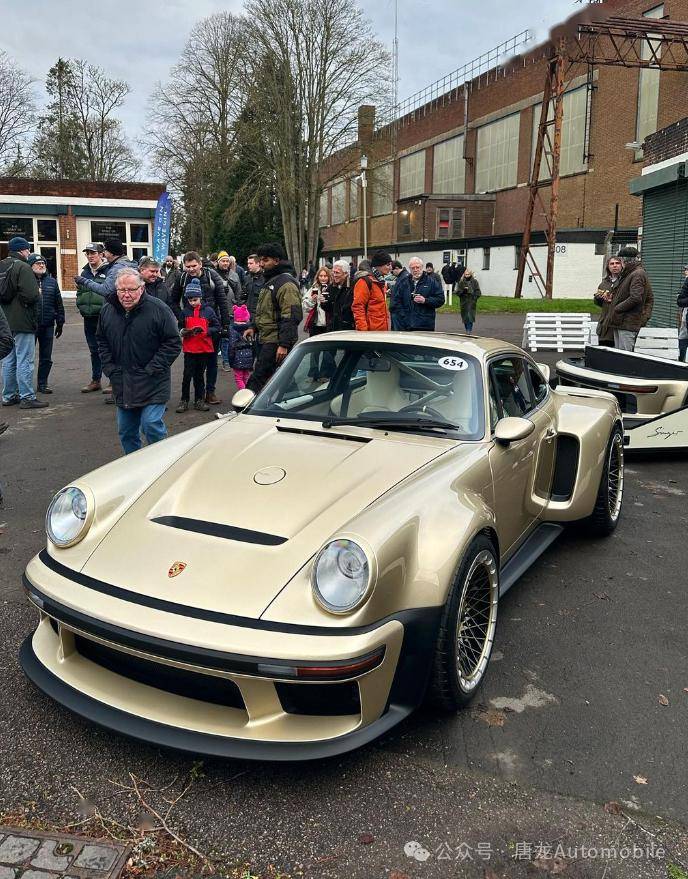 【爱车人士最爱的蛙王】香蕉色的Singer DLS-T 宽体Classic 蛙王_搜狐汽车_搜狐网