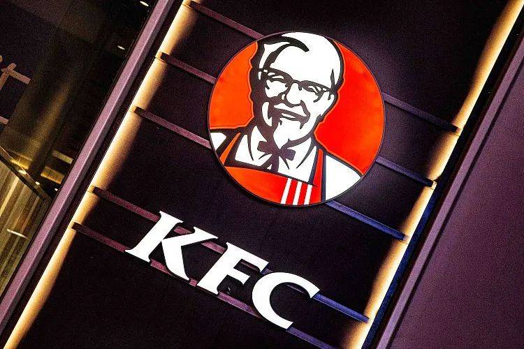 KFC、DQ们开始让AI给员工发奖金了_人工智能_监控_莱利
