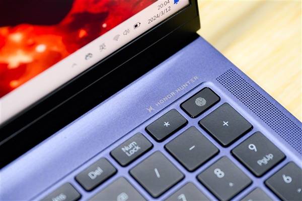 荣耀 MagicBook Pro 16 公布官图：AI PC 时代来临_技术_智能_设计