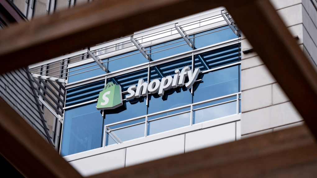 飞轮效应凸显，Shopify将迎高光之年？_该公司_年收入_商家