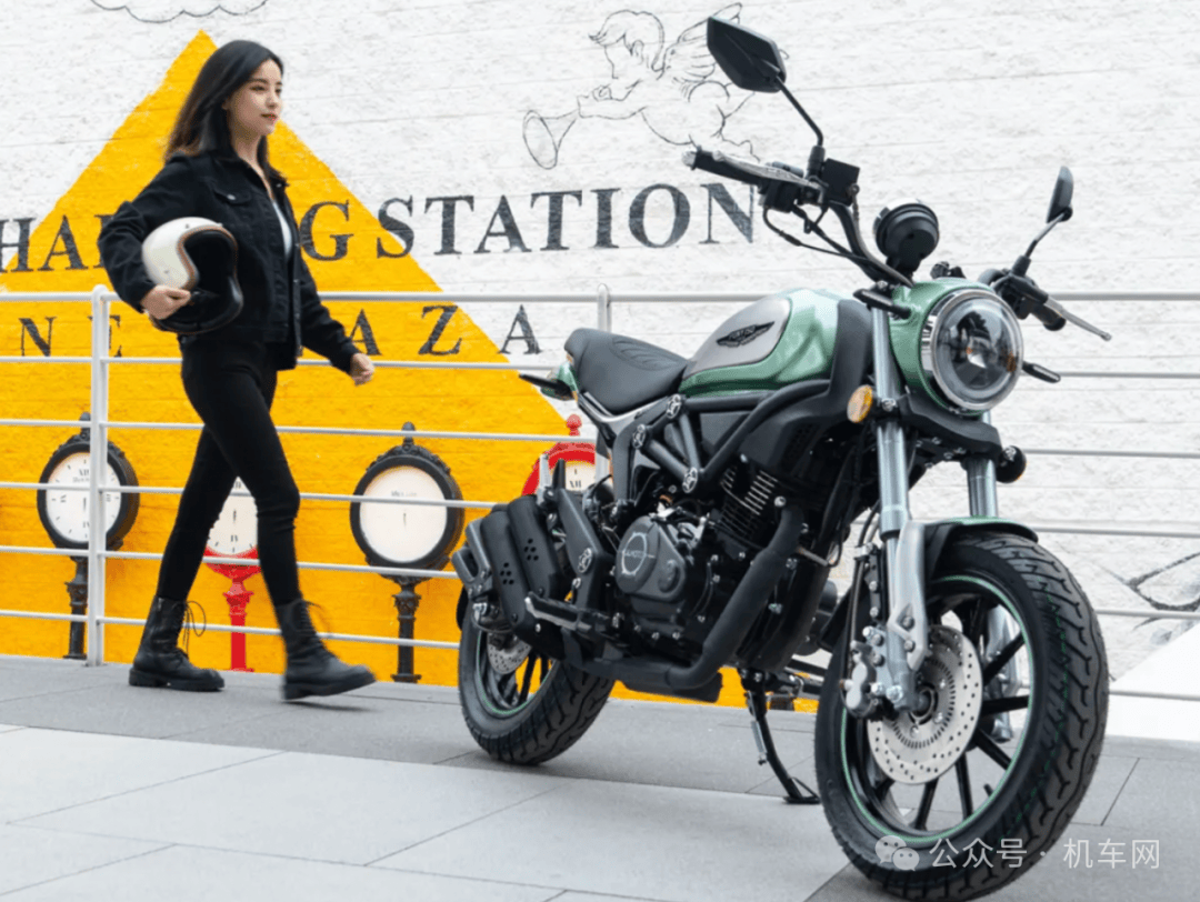 “国产杜卡迪小自游”？嘉陵发布新款Pony150F，售价9980元起_搜狐汽车_搜狐网