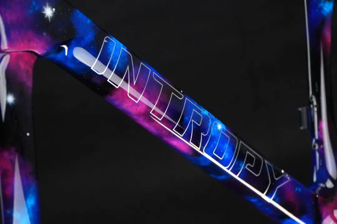 【P11再起】incolor “全局最优解” INTROPY SPEEDSTER公路车发布_搜狐汽车_搜狐网