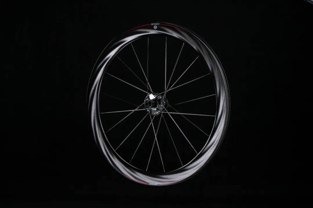 【P11再起】incolor “全局最优解” INTROPY SPEEDSTER公路车发布_搜狐汽车_搜狐网