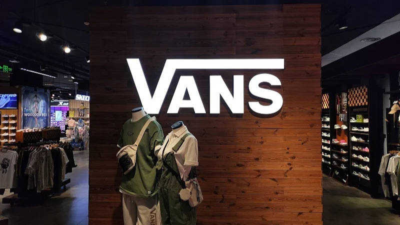 威富集团任命lululemon前首席产品官为Vans全球品牌总裁_Sun_Choe_商品