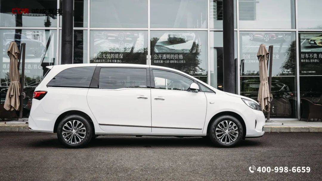 这辆热门MPV，两年一万多公里，二手价格很诱人！【别克GL8 陆上公务舱 652T 豪华型】_搜狐汽车_搜狐网