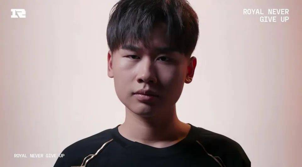 LPL转会大事件！RNG突然斩杀，WEI开喷脏话，新打野有两个选择_战队_选手_试训