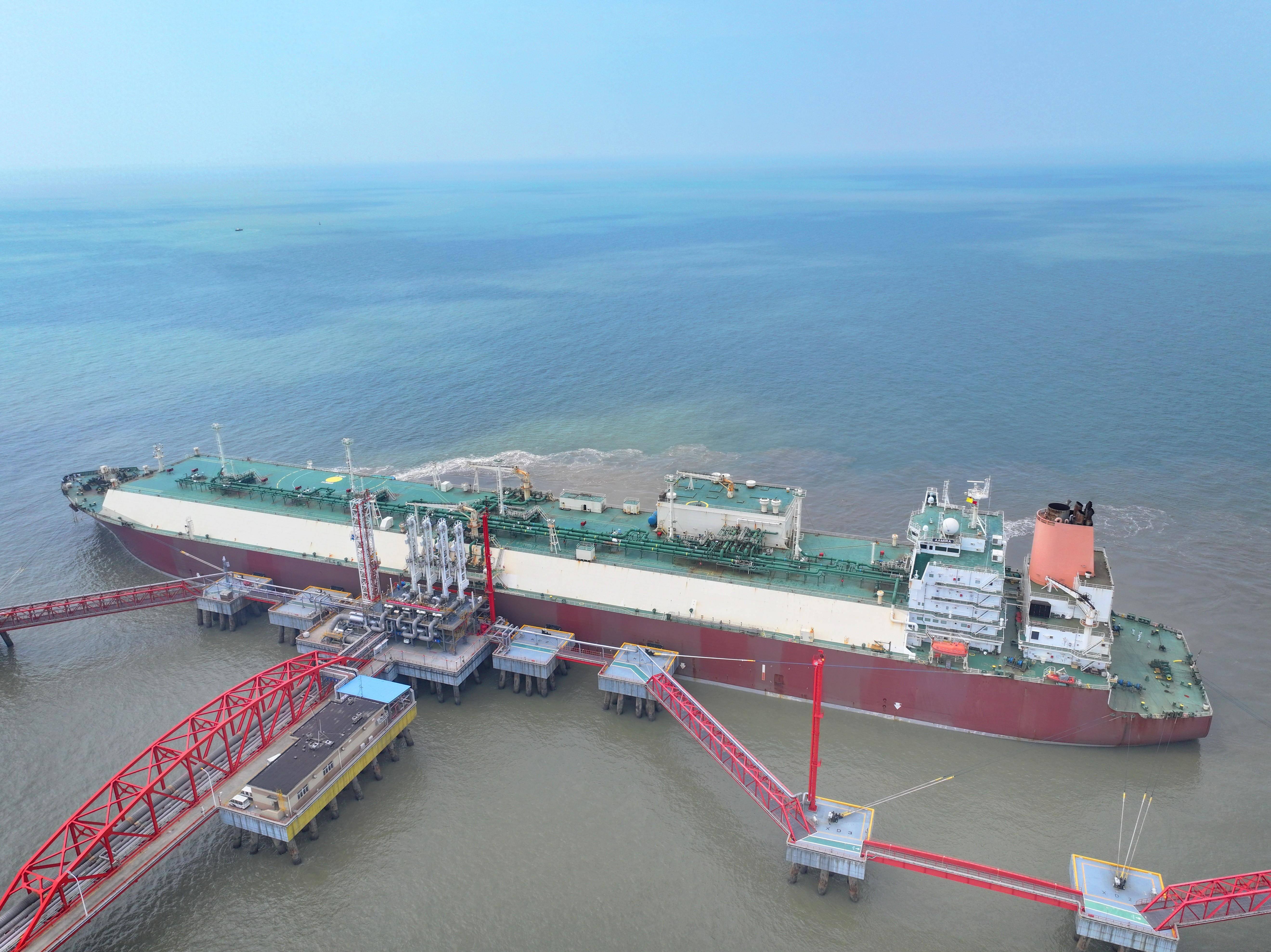 江苏如东洋口港迎来第700艘次进口LNG船#_阿米拉_来自_船舶