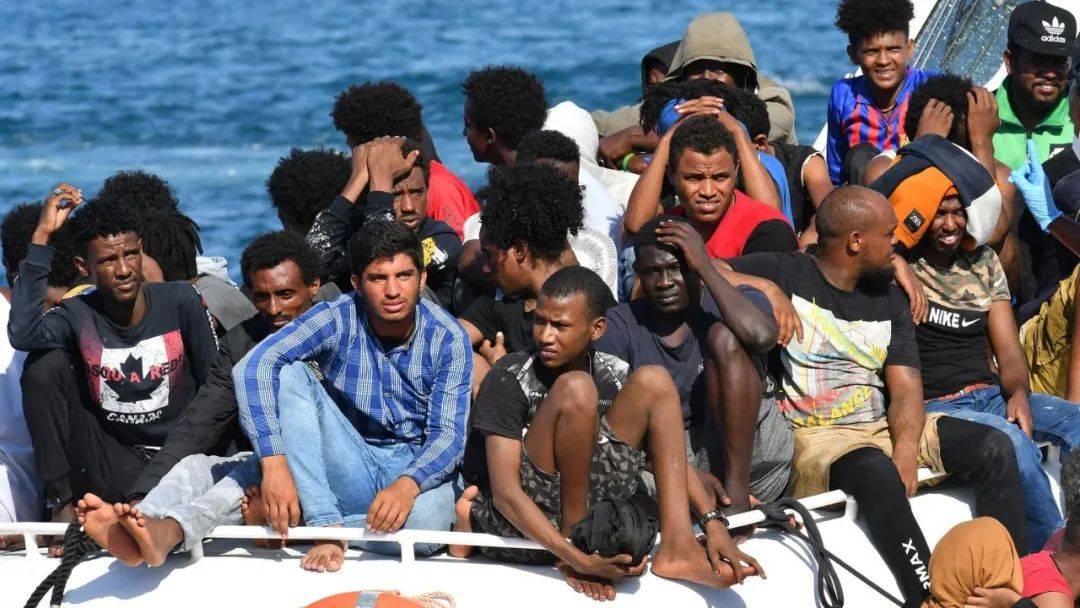 【欧洲】前来欧洲的非法移民大幅减少；英吉利海峡又有沉船造成死亡_Frontex_路线_人数