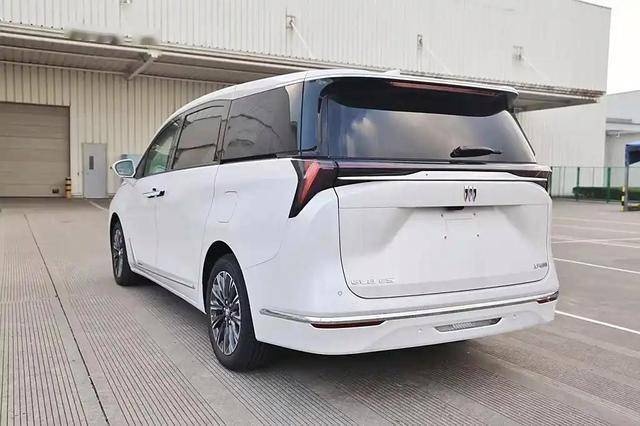 26W！全新别克 GL8 陆尊：豪华升级，超值之选_搜狐汽车_搜狐网