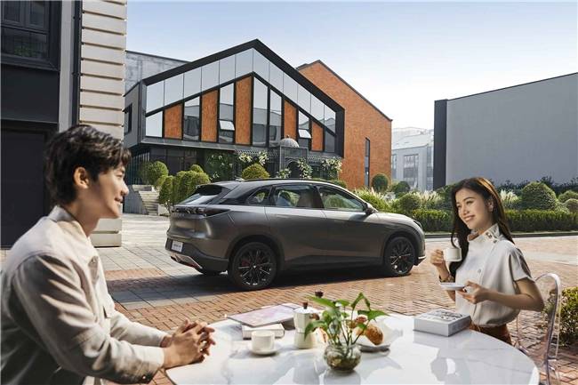 纯电SUV情感对决，极狐阿尔法T5与比亚迪宋PLUS EV_搜狐汽车_搜狐网