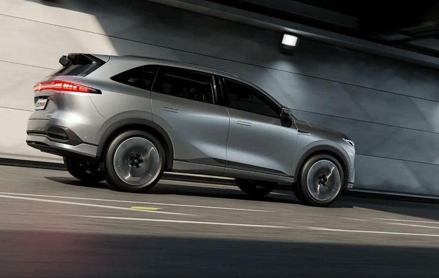 全系2.0T+爱信8AT，马力233匹！预计15万！高品质燃油SUV！_搜狐汽车_搜狐网