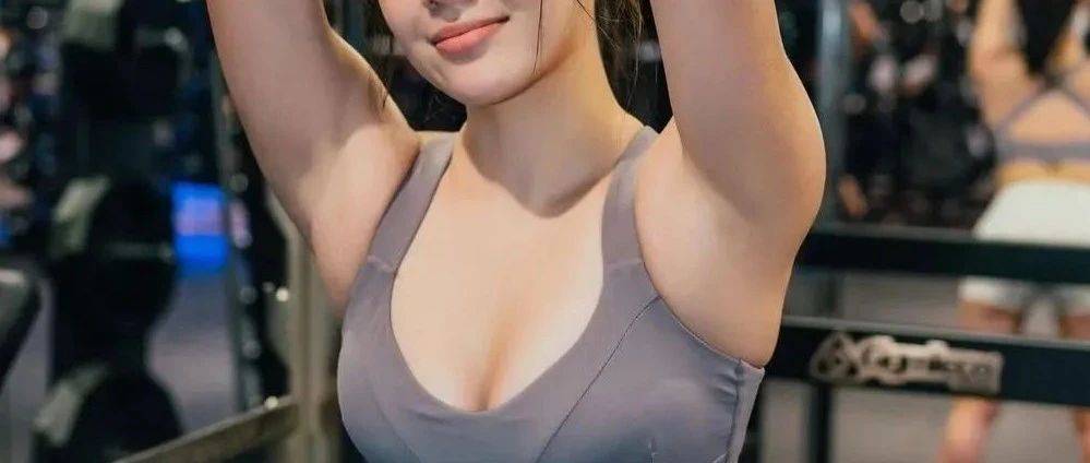 34D辣妹硬拉105公斤，画面过于刺激...._训练_健身房_工作