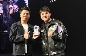 一加Ace5系列发布会UZI登台：一加Ace5永远的神！_Pro_售价_英雄联盟