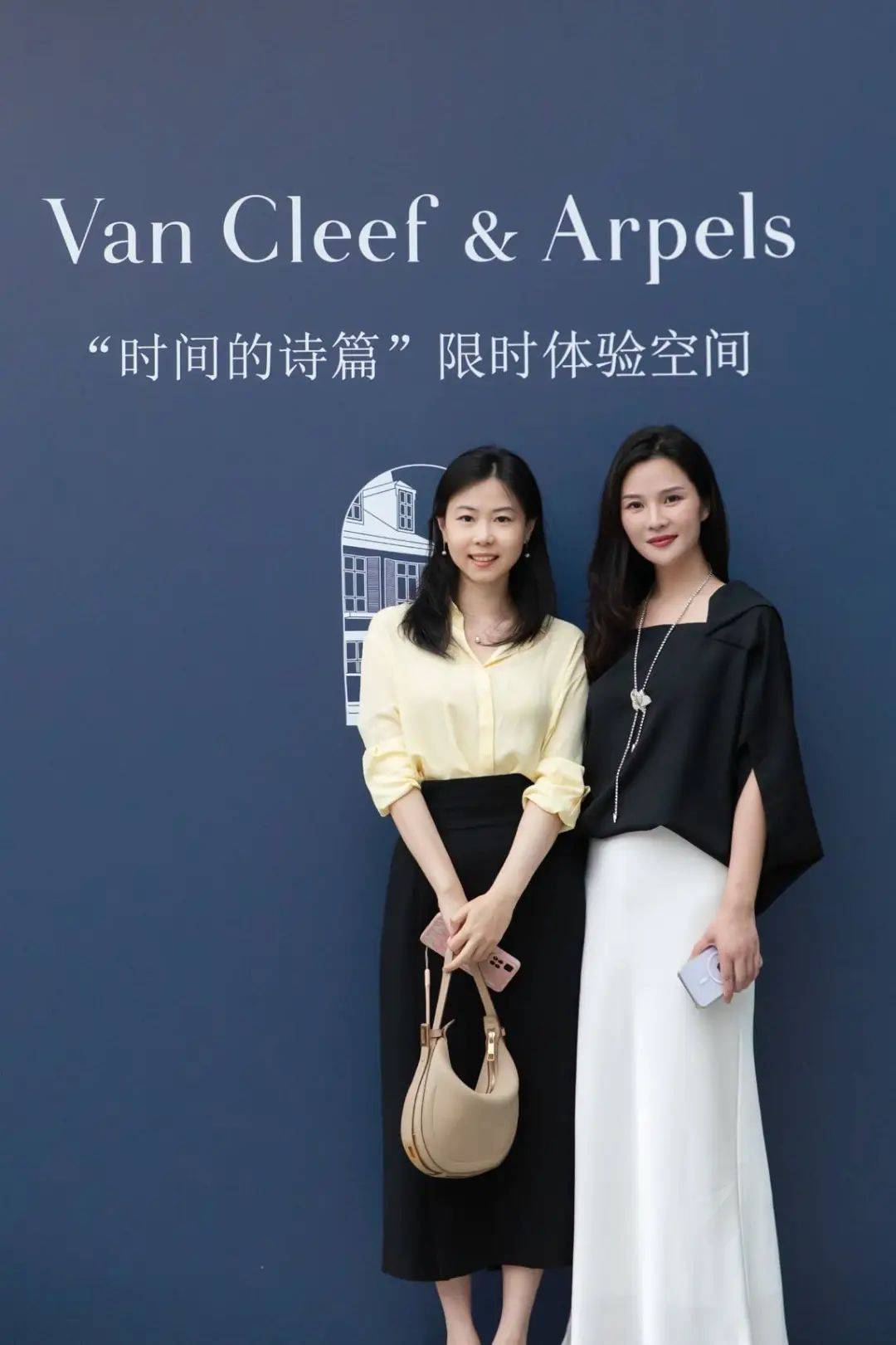 穿 THE MOLAB 的你 美丽又不羁 自我又自由_生活_山茶花_衣服