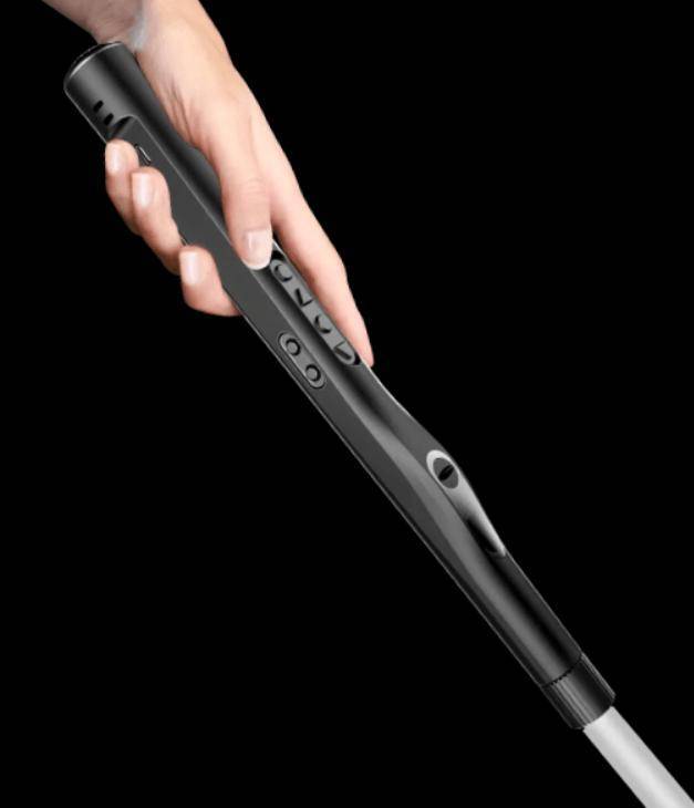 ChatGPT助力盲人手杖Smart Cane 2，CES 2025展现科技温暖_WeWalk_Ceylan_用户