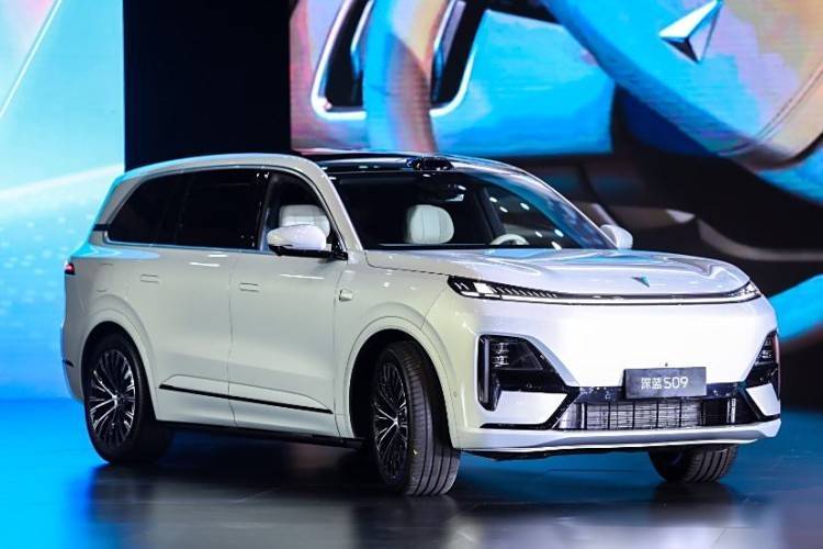 国产全尺寸SUV大战一触即发，腾势N9、深蓝S09等谁将领跑新能源市场？_搜狐汽车_搜狐网