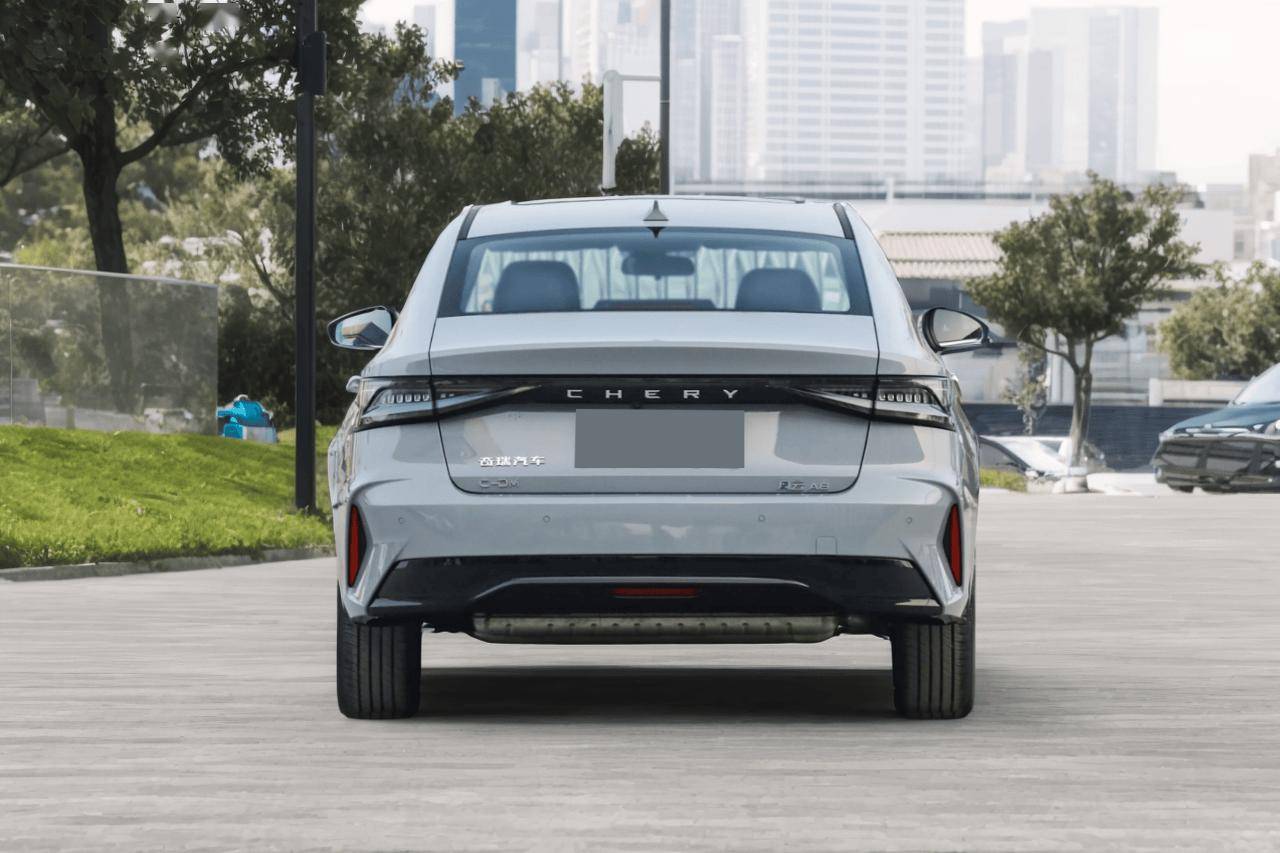 115kW功率+电混DHT，风云A8为何被称为性能新标杆？_搜狐汽车_搜狐网