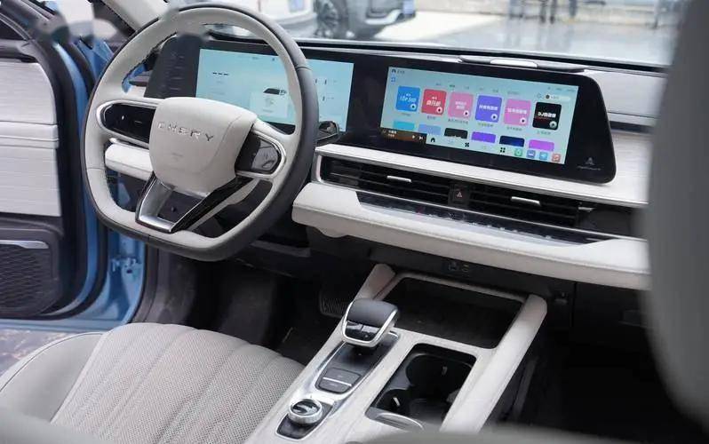 风云A8搭载1.5TGDI混动，无级电混DHT带来怎样驾驶体验？_搜狐汽车_搜狐网