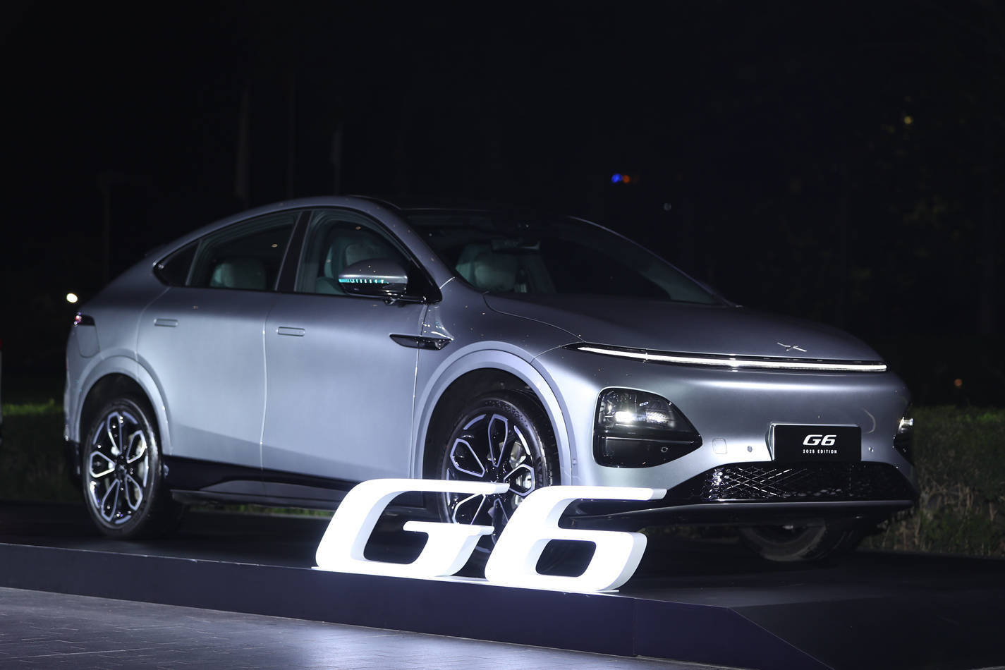 2025款小鹏G6/G9上市，科技升级，图灵AI智驾与5C超充引领智能出行_搜狐汽车_搜狐网