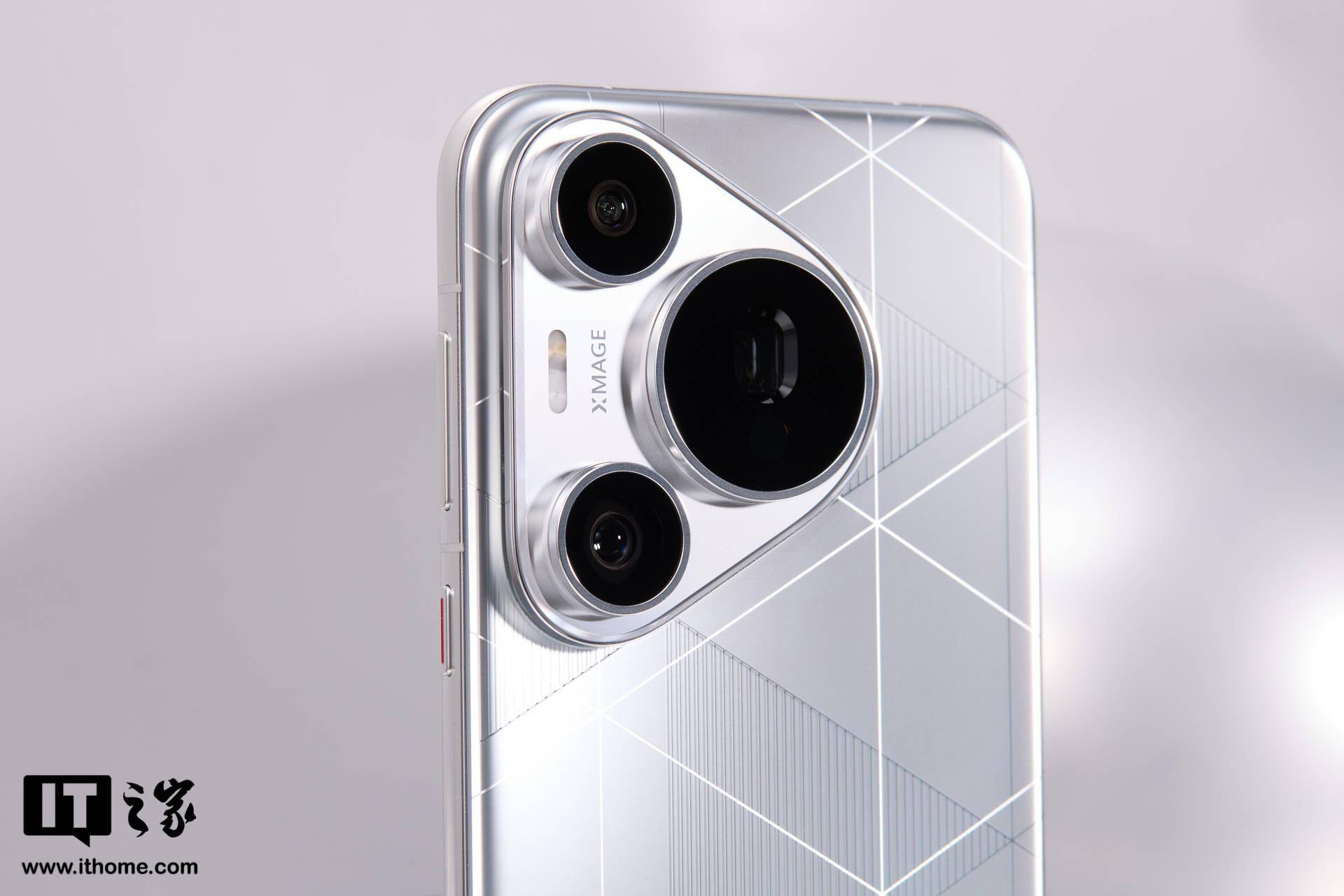 消息称华为 Pura 80 Pro 系列工程机搭 6.78 英寸 1.5K LTPO 直屏-新科技-资讯-头部财经