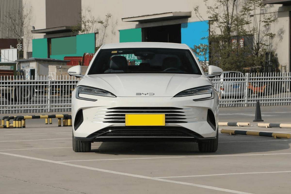 增程PK插混！深蓝L07对比海豹07 DM-i，10多万预算，谁是更优选？_搜狐汽车_搜狐网