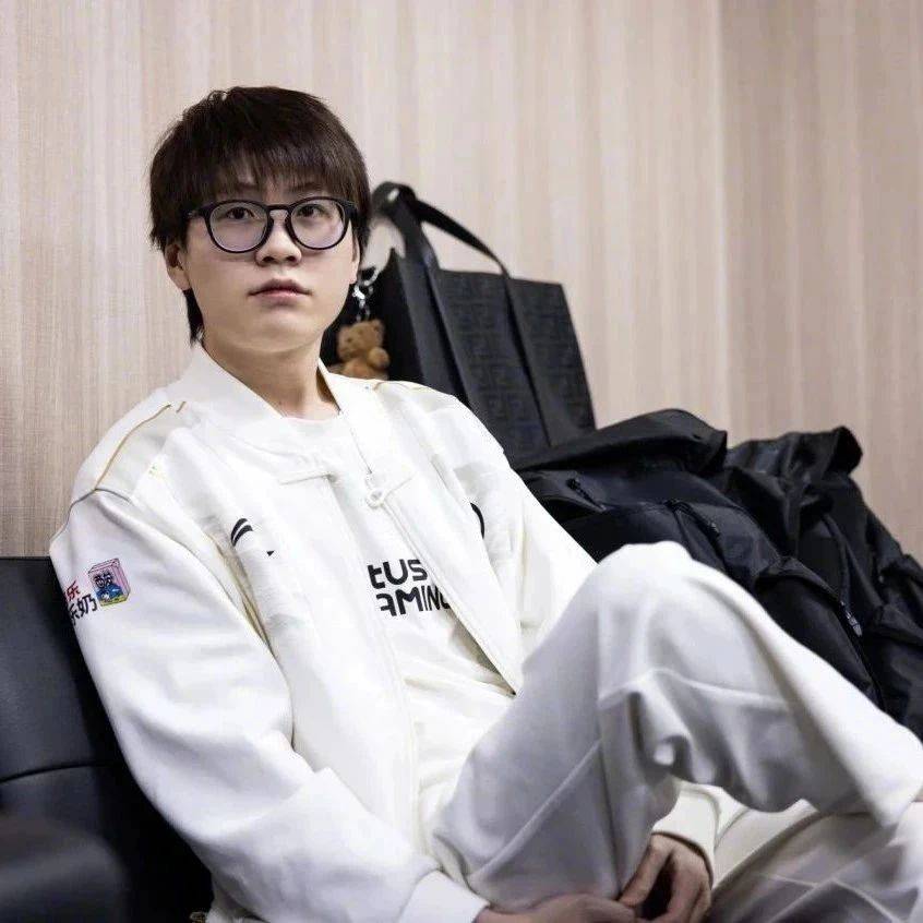 IG面临巨大危机！TheShy尽力单杀，难挡BLG封神_比赛_Meiko_结果