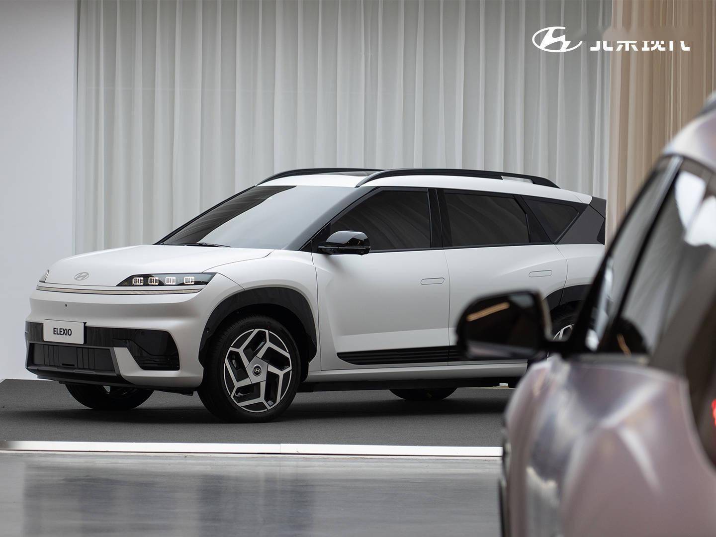 北京现代ELEXIO纯电SUV亮相，续航超700km，三季度即将上市！_搜狐汽车_搜狐网