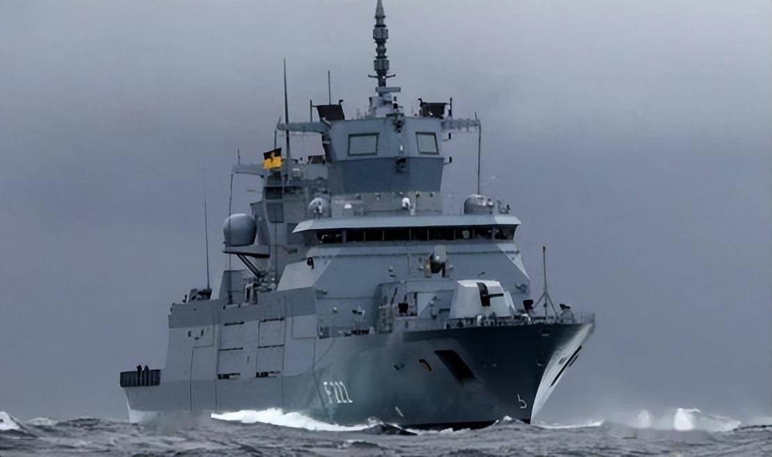 德军7000吨主力舰逼近台海，无视中方三次警告，052D火速出击_中国_美国_政治