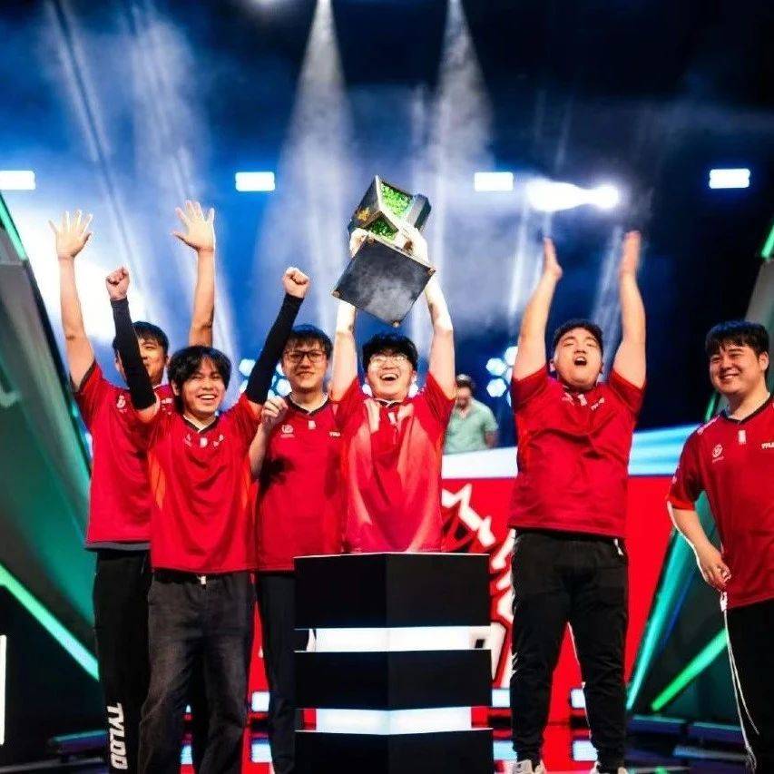 创造CNCS历史！TYLOO击败A队，荣获冠军！_JamYoung_中国_战队