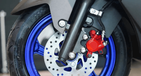 铃木发布2025款UY125踏板车..._搜狐汽车_搜狐网