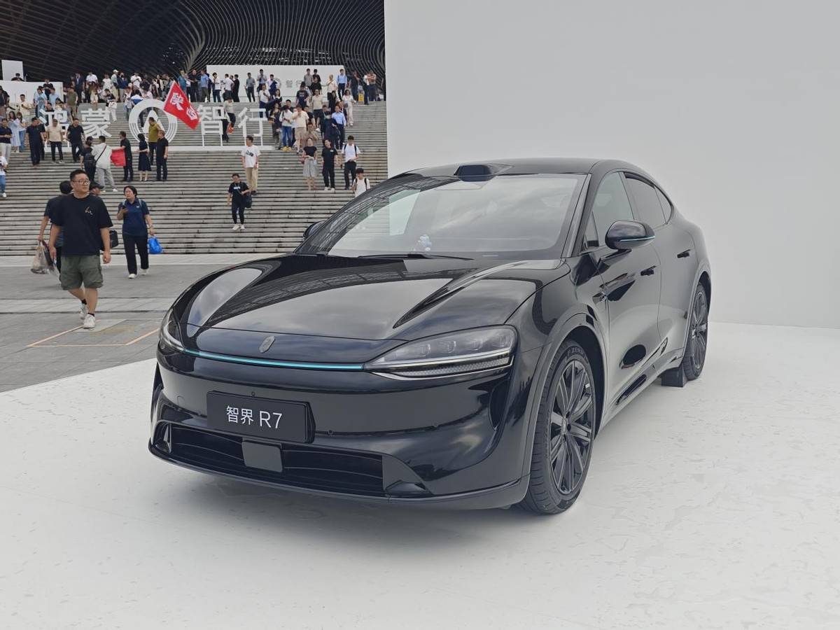 鸿蒙智行新品盛宴：智界R7/S7上市，问界M8纯电版售35.98万起_搜狐汽车_搜狐网