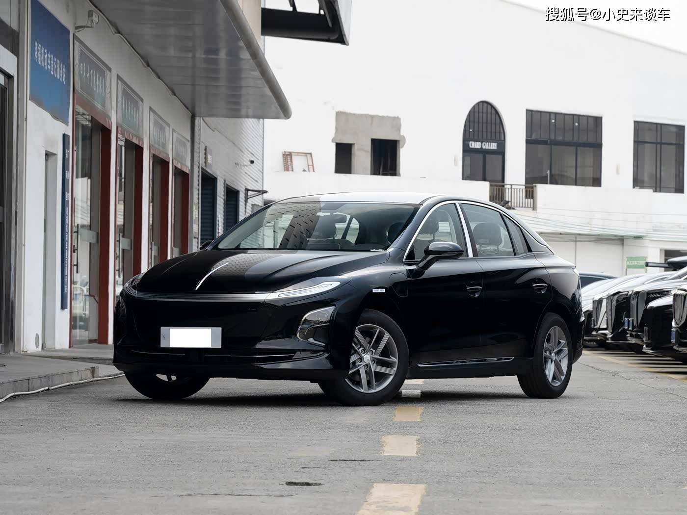 2025款红旗E-QM5焕新登场！8.98万起售，大空间高配置，换电设计更便捷_搜狐汽车_搜狐网