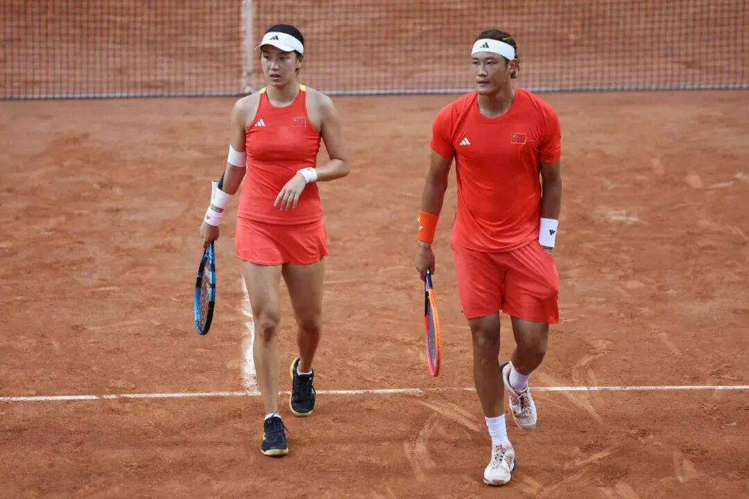 主场荣耀！王欣瑜张之臻携手莱巴卢布，WTCC首冠镌刻中国力量_列夫_世界_赛事