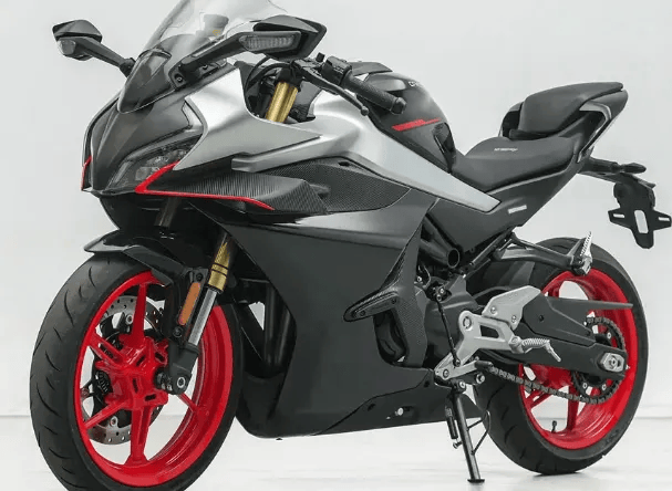 2026开年国产摩托车市场火力全开 多款升级新车与全新车型齐亮相_搜狐汽车_搜狐网