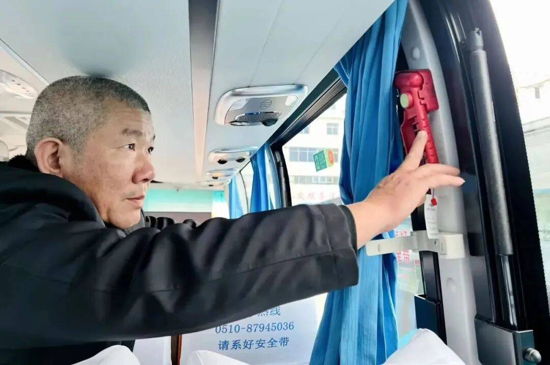 读懂交通 何以工匠 | 从《前进·转弯·停止》中感悟驾驶员四百万公里平安路的坚守_搜狐汽车_搜狐网